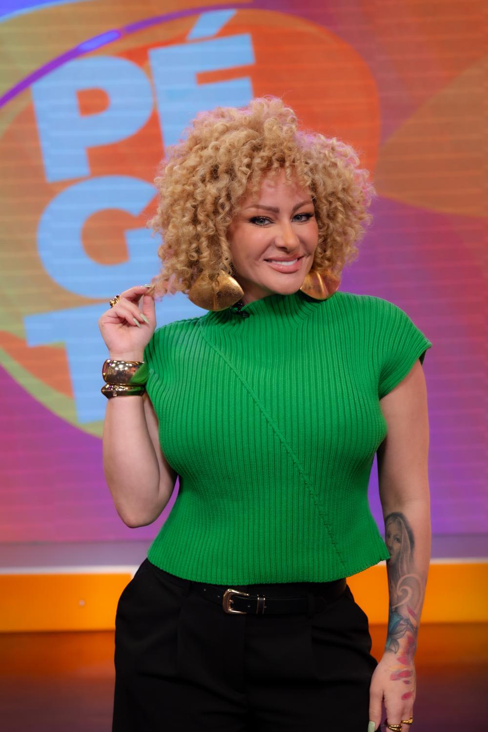 Angelique Burgos revela su pasado antes de volver a Pégate al Mediodía