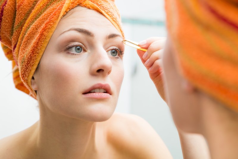 Sparse Lashes? This Serum Has Shoppers Skipping Mascara | Us Weekly