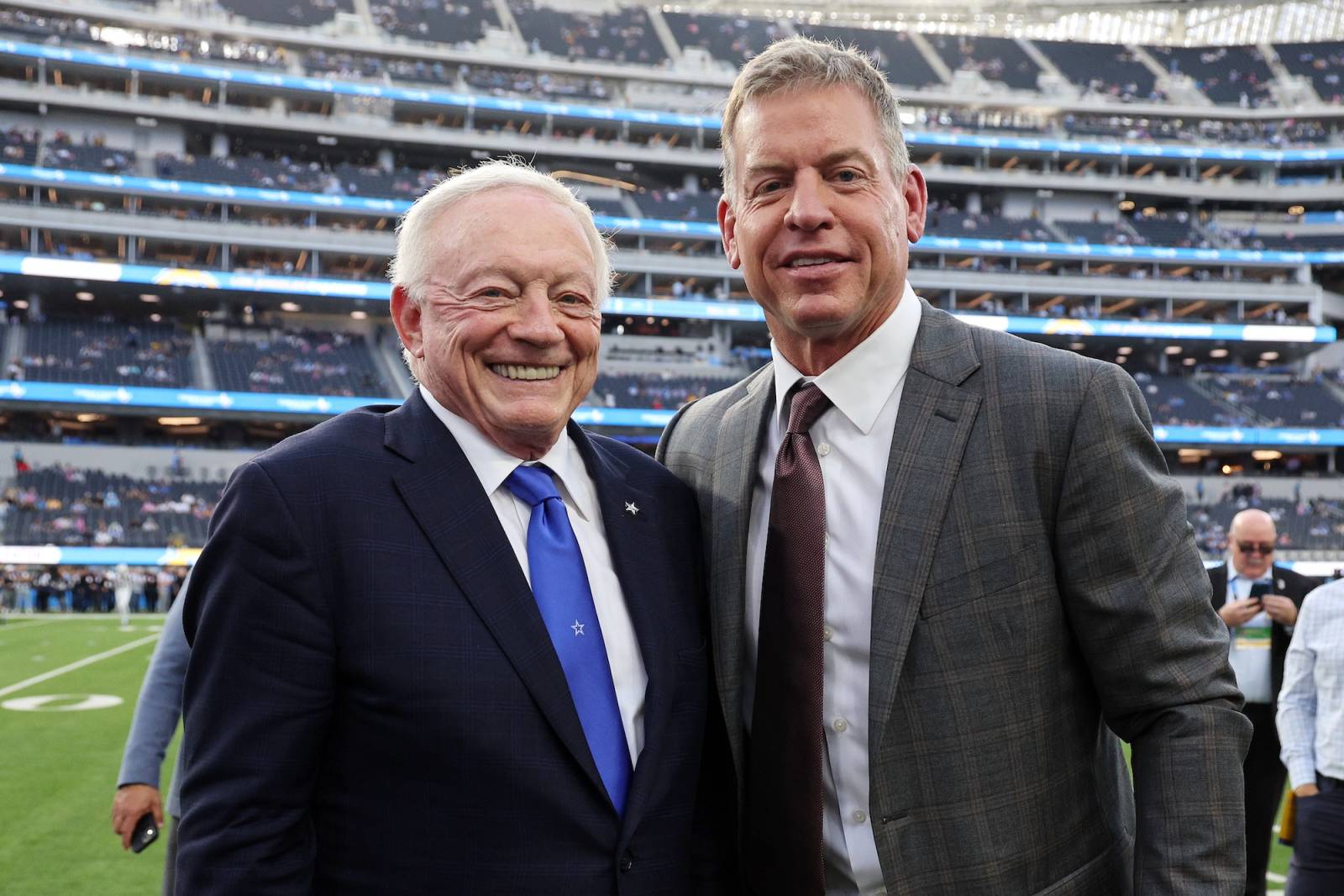 Troy Aikman Blasts False ‘Narrative’ in Netflix Cowboys Doc