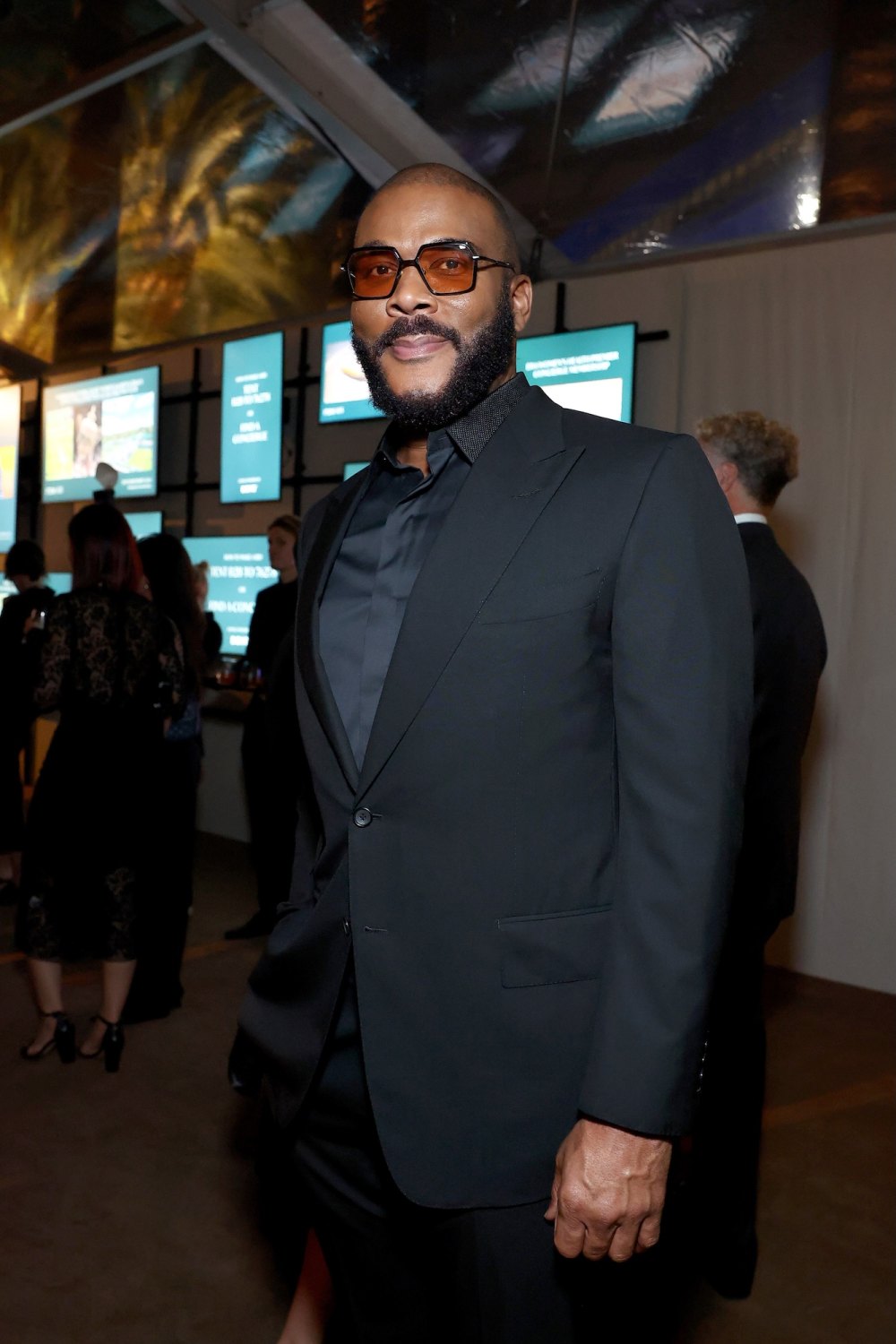 Tyler Perry Gave TSA Agents $250K in Gift Cards Amid Shutdown