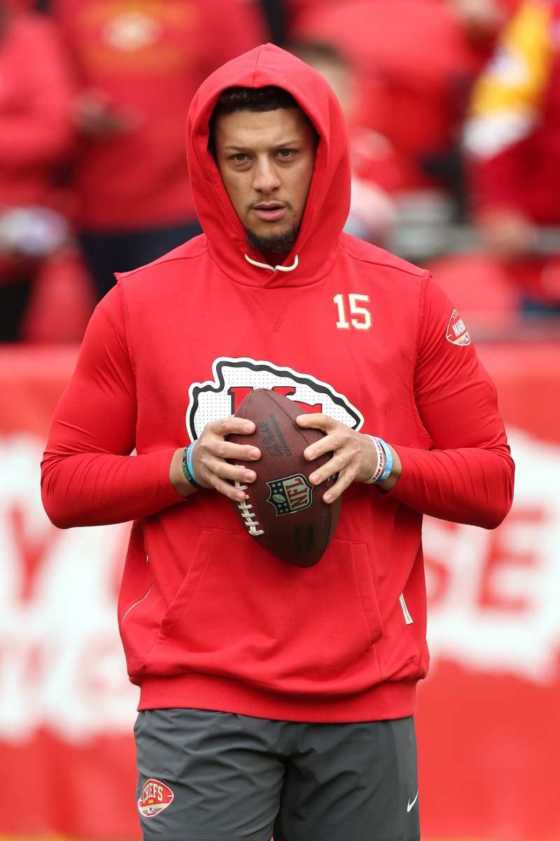 Patrick Mahomes Shares Health Update During Leg Injury Rehab