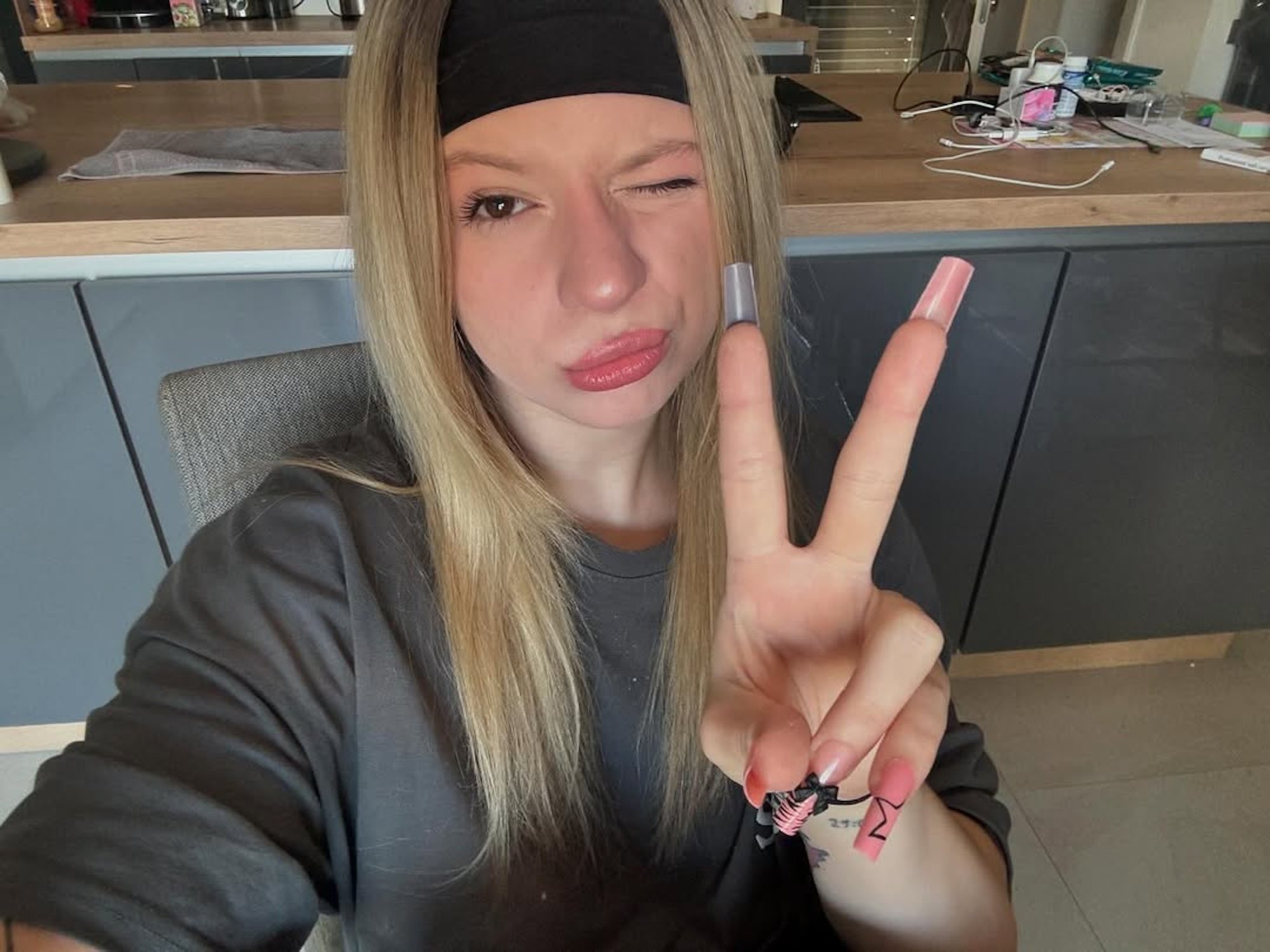 Influencer Bianca Dias Dies Days After Cosmetic Surgery Procedure | Us ...