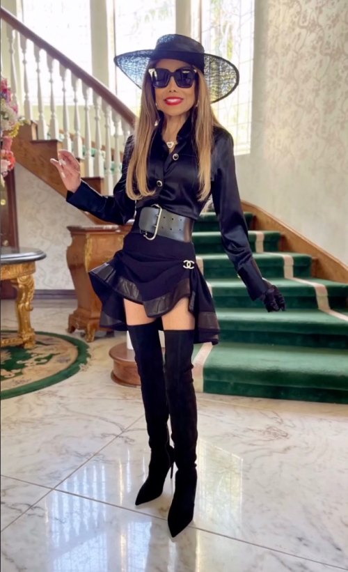 La Toya Jackson Shares New Pictures After Health Issues | Us Weekly