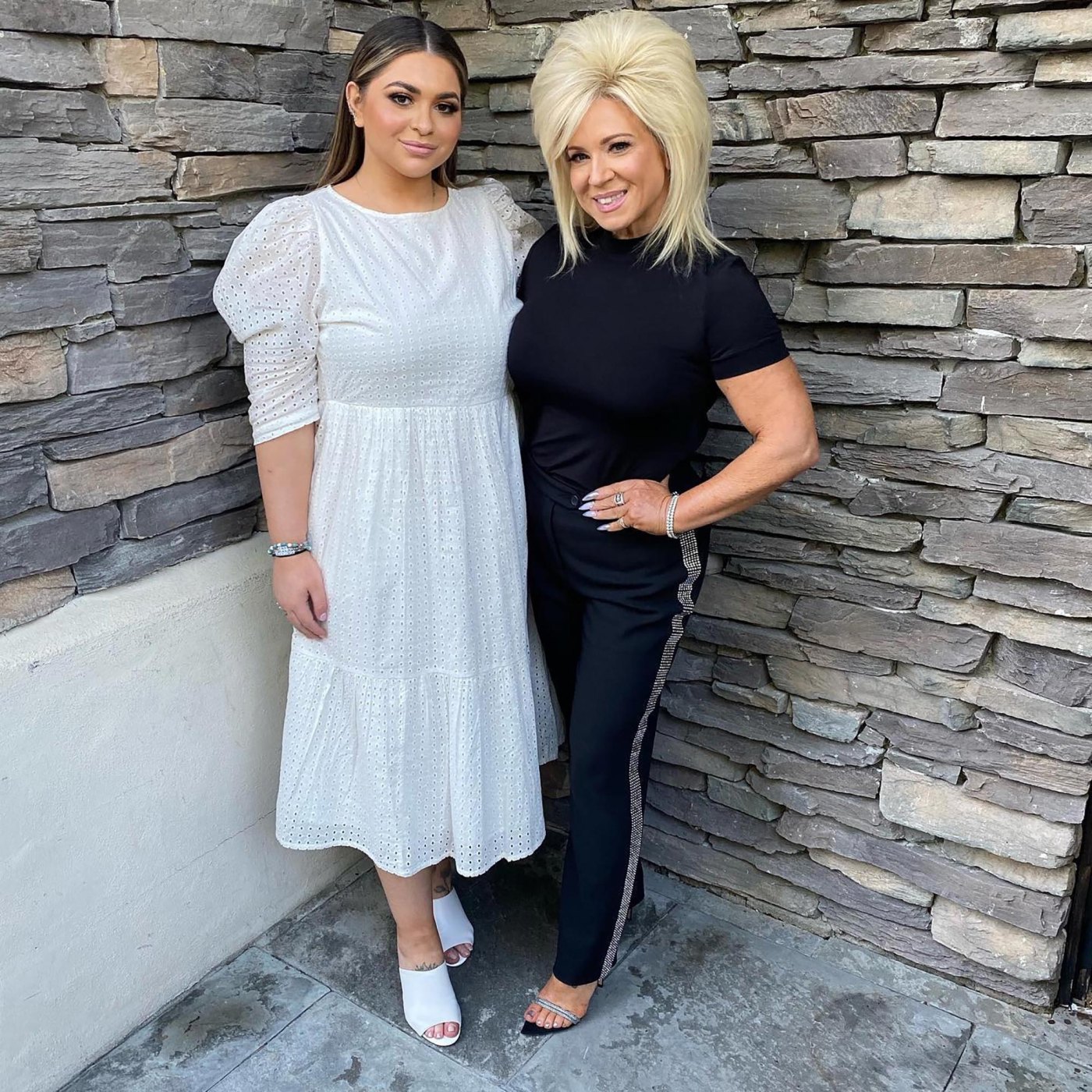 Long Island Medium Theresa Caputo Slams Victoria Body Shame | Us Weekly
