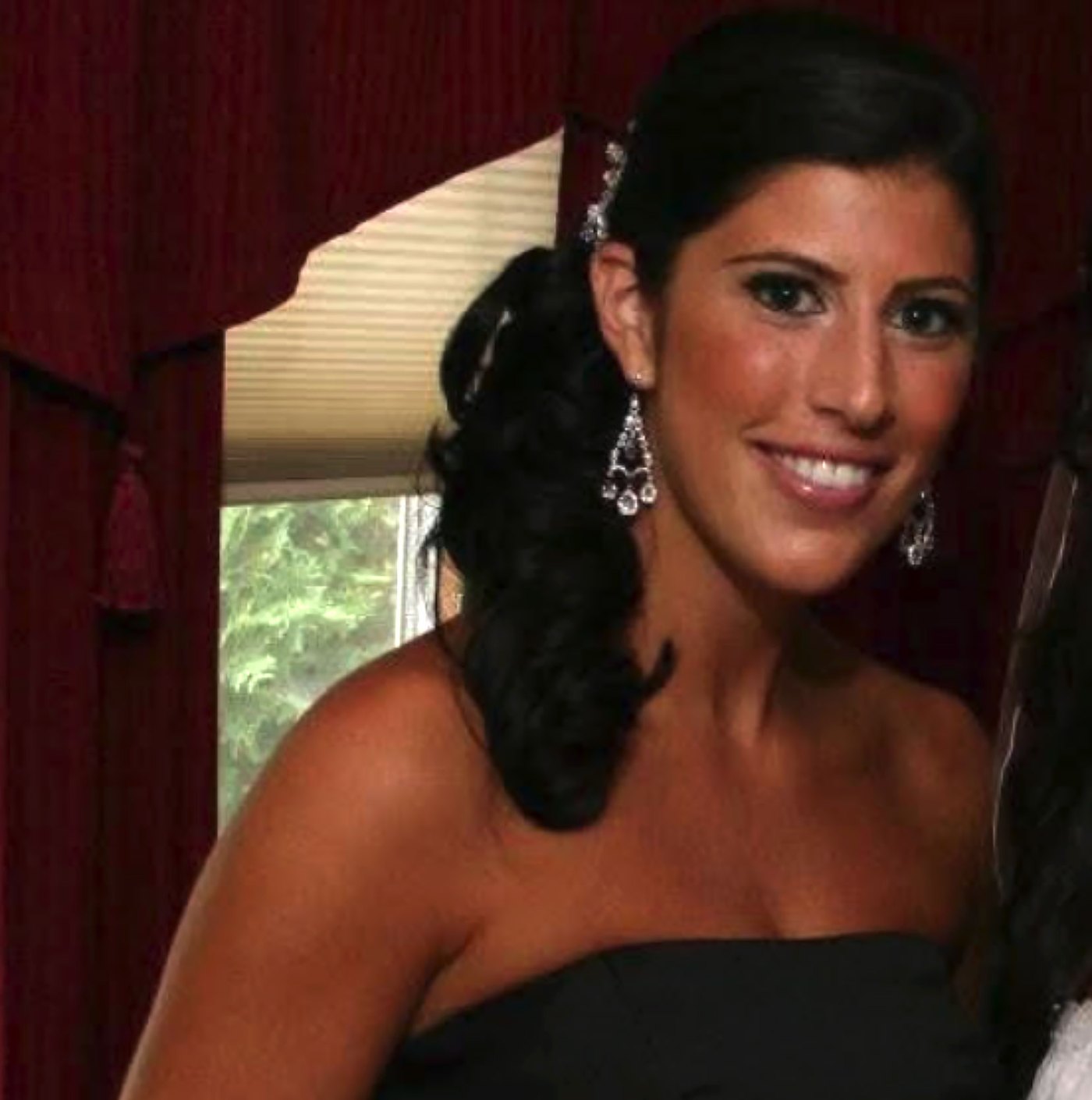 Married High School Gym Teacher Arrested for Sexually Assaulting Teen ...