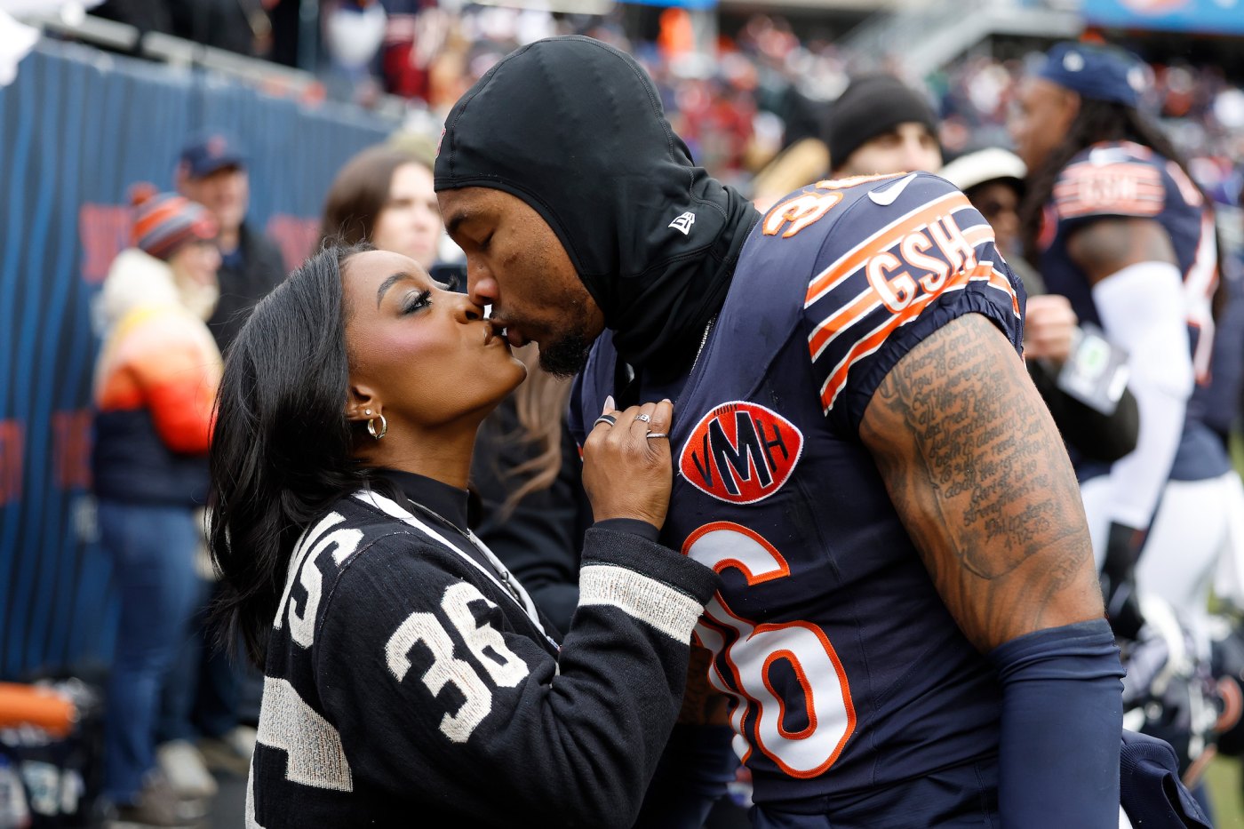 Simone Biles Reacts After Jonathan Owens Signs With Colts