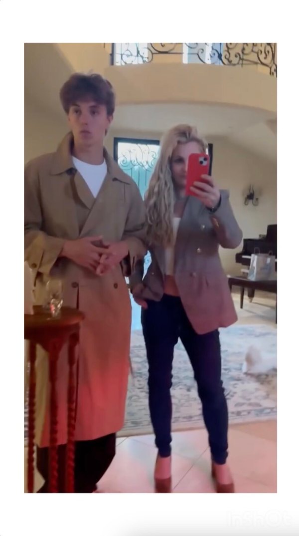 Britney Spears Returns to Instagram After DUI Arrest