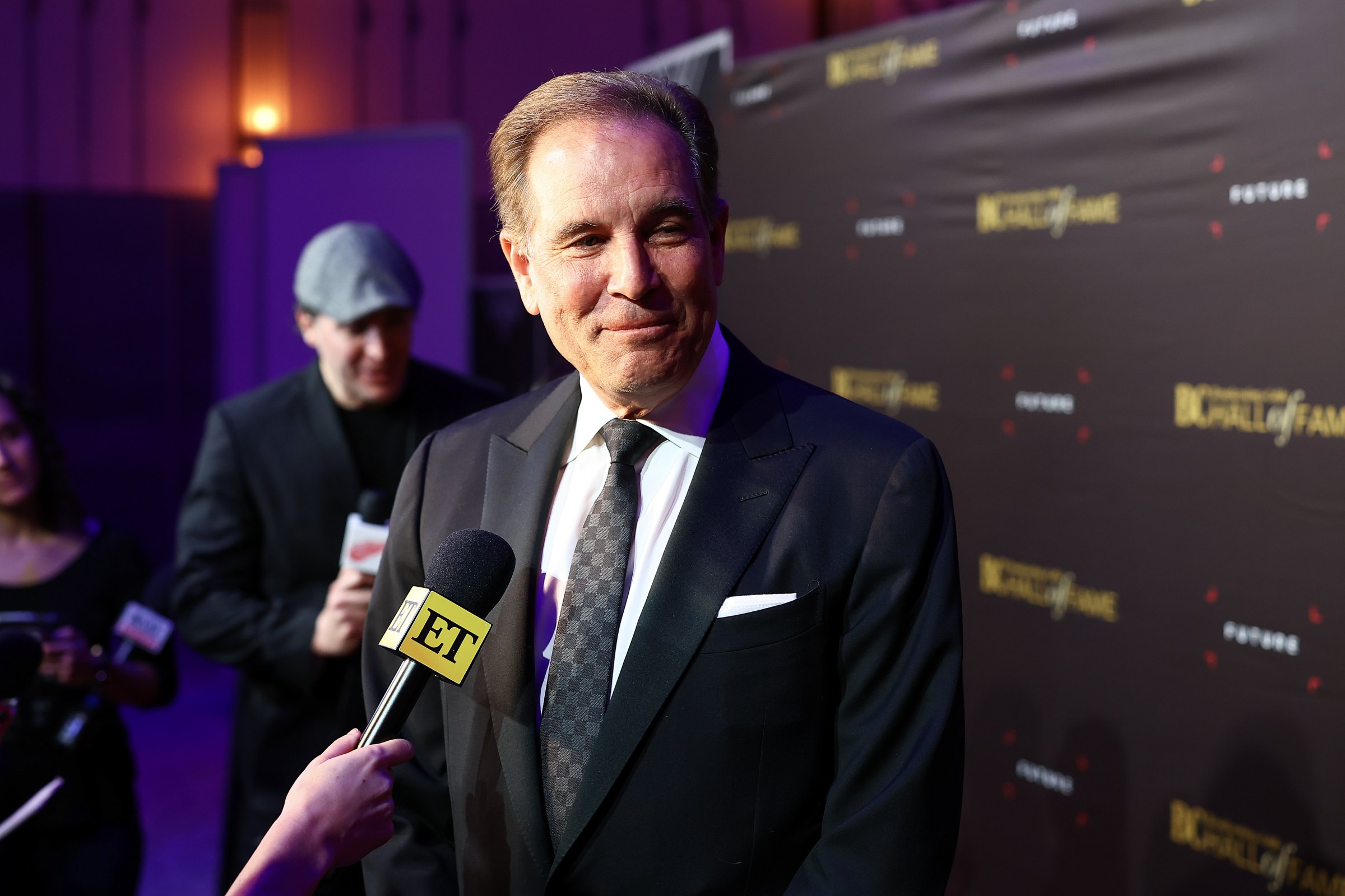 Jim Nantz’s ‘Hello Friends’ Is Actually a Message to His Dad | Us Weekly