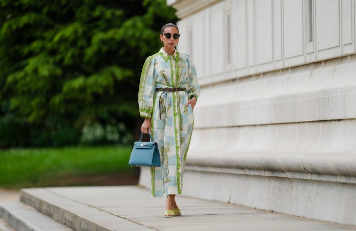These 17 Loose Spring Dresses Channel Santorini Vibes