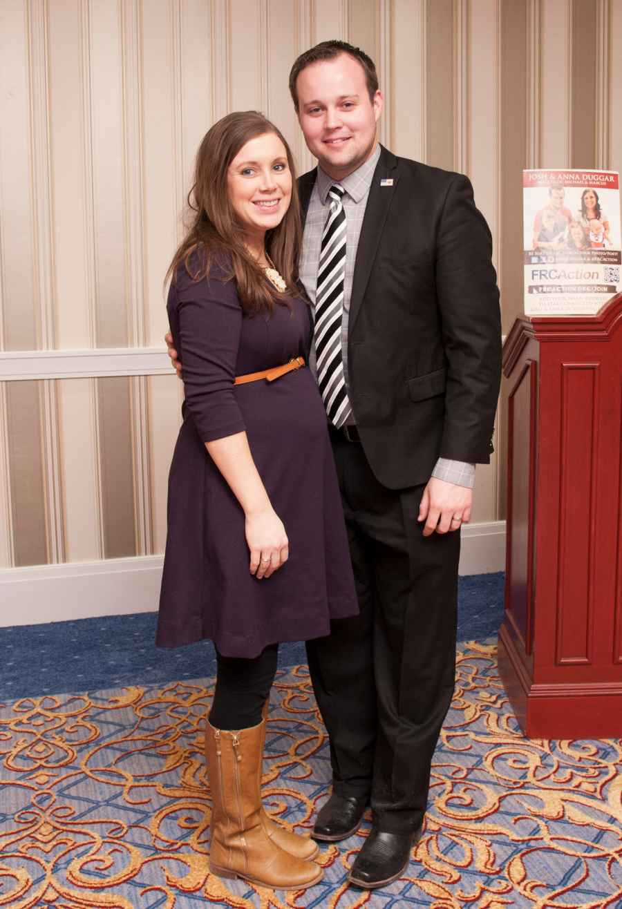 Where Josh Duggar's Wife Stands With His Family After Arrest