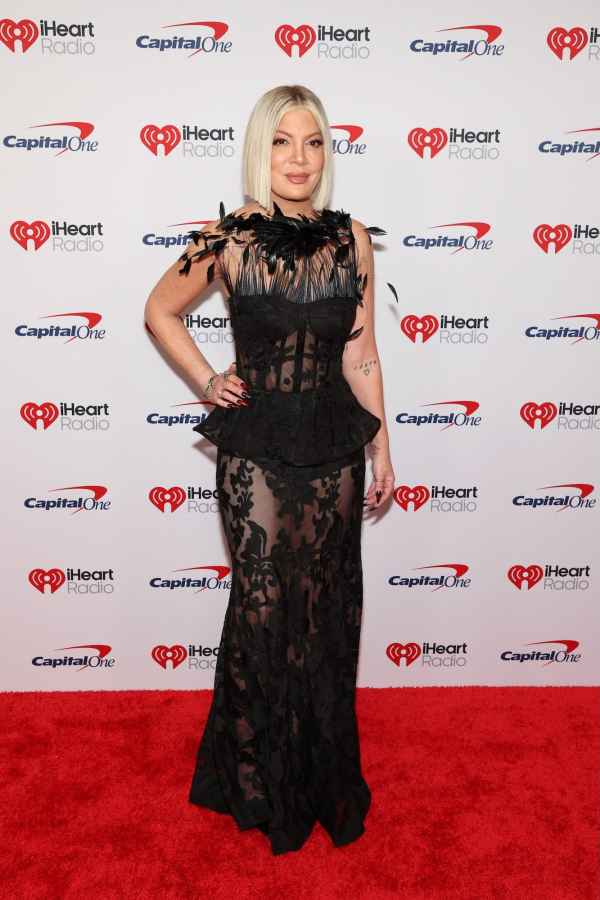 Tori Spelling and 7 Children Hospitalized After Car Accident