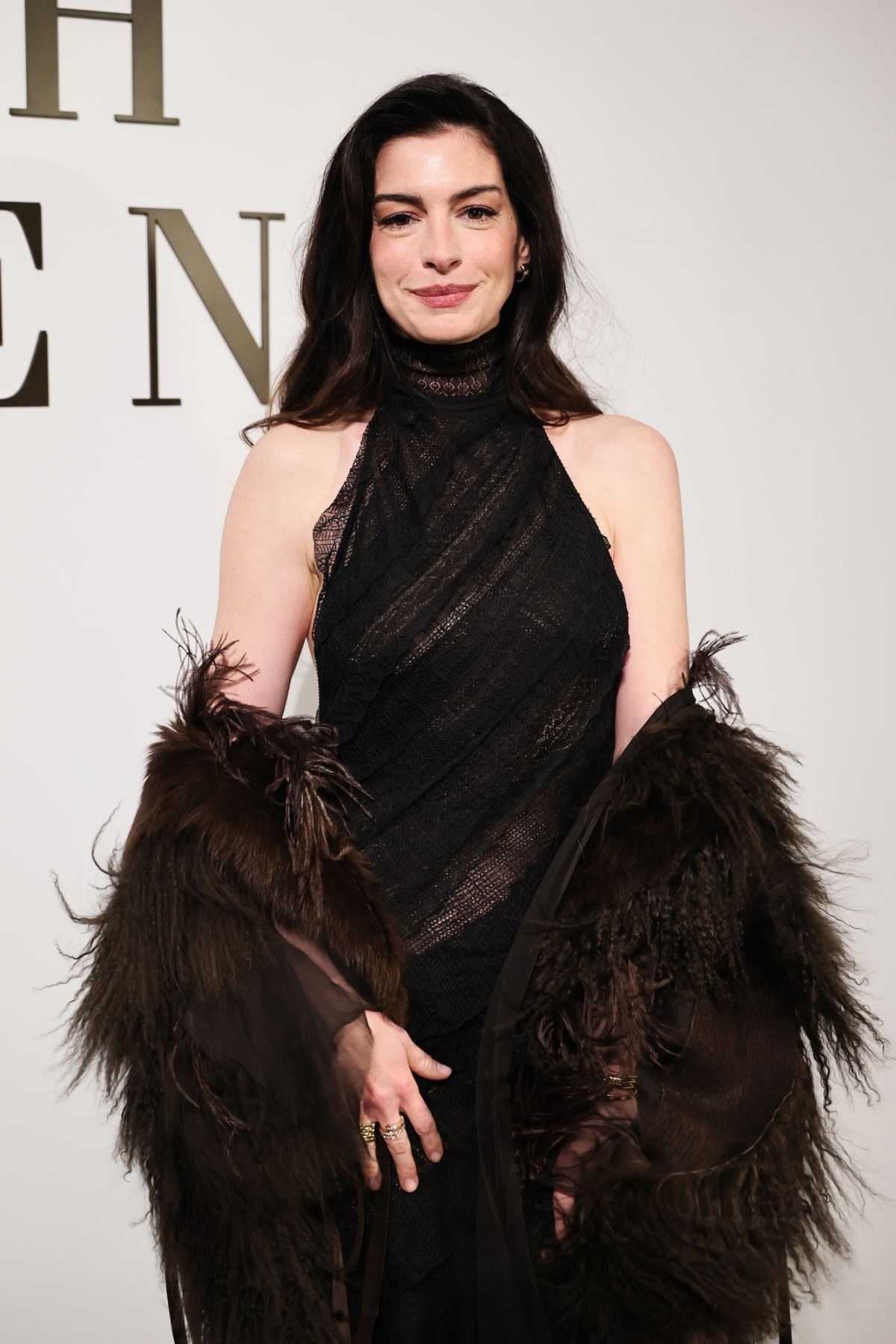 Anne Hathaway Reveals Her 3-Ingredient Go-To Dinner