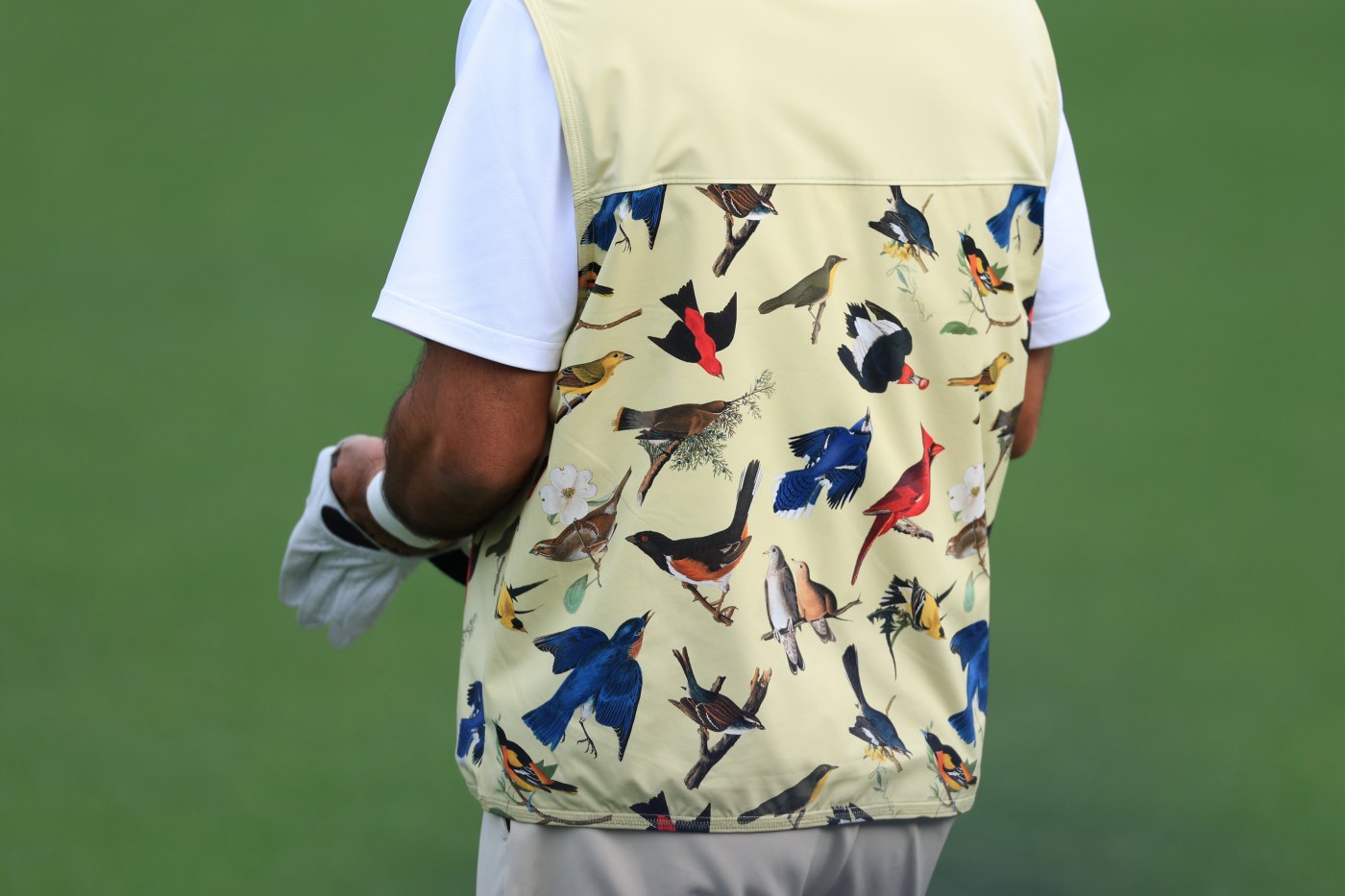 Jason Day’s Masters Outfit Toned Down by Augusta National