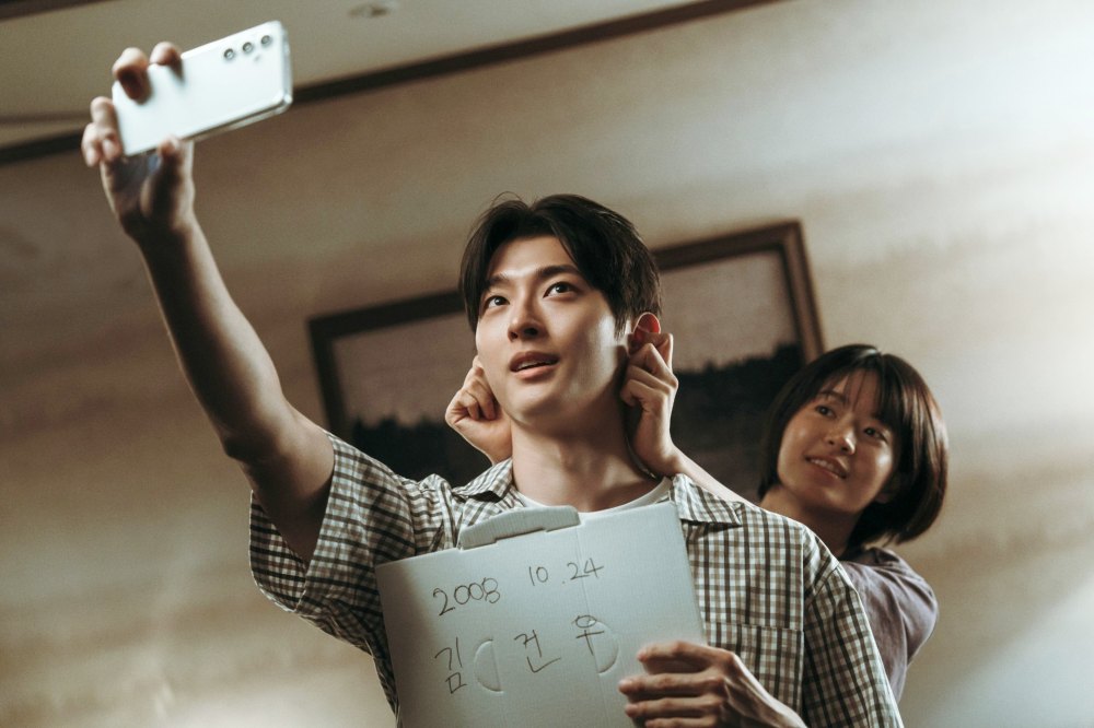 16 Best Korean Shows to Watch on Netflix Right Now (April 2026)