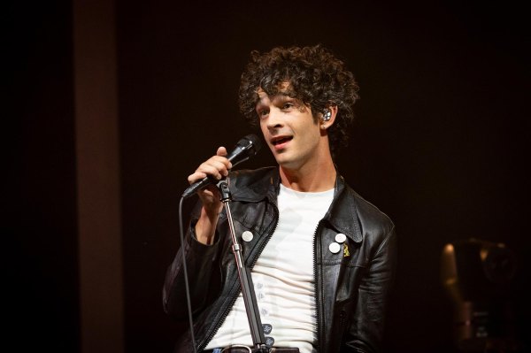 Matty Healy's Mom Confirms His and Gabbriette's Wedding Date