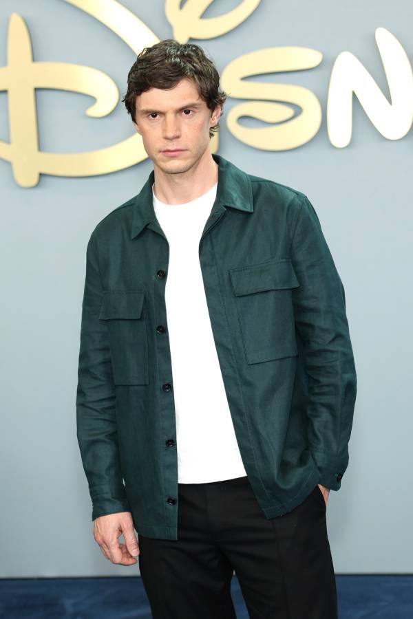 Emma Roberts and Evan Peters Reunite 7 Years After Split