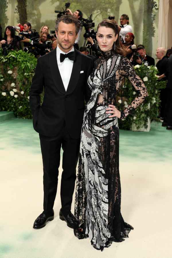 Anna Wintour's Daughter Bee Confirms Split From Husband