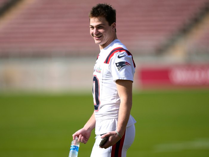 Patriots QB Drake Maye Looks Jacked in New Offseason Photo
