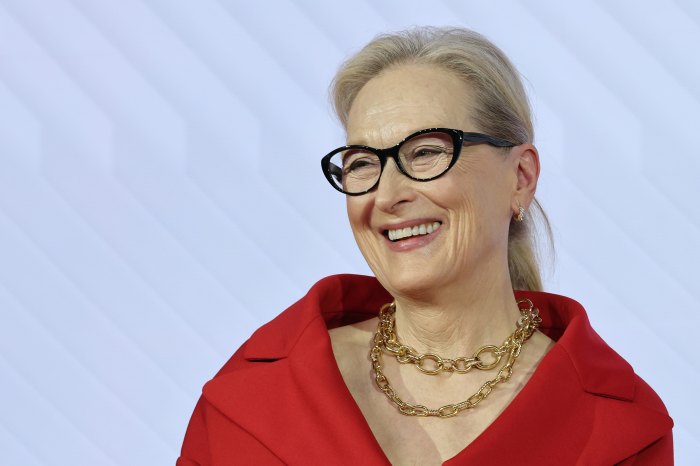 Meryl Streep's Black Top-Handle Bag Style Is $30 on Amazon