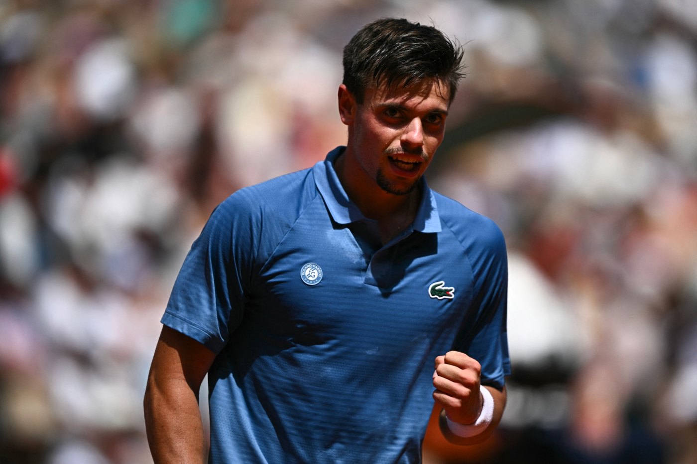 Arthur Gea Tells Umpire He ‘Cannot Wait’ to Use the Bathroom