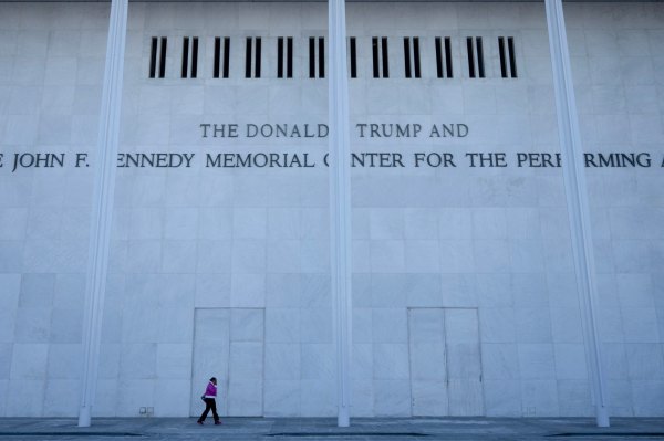 Maria Shriver Reacts to Trump's Kennedy Center Name Removal