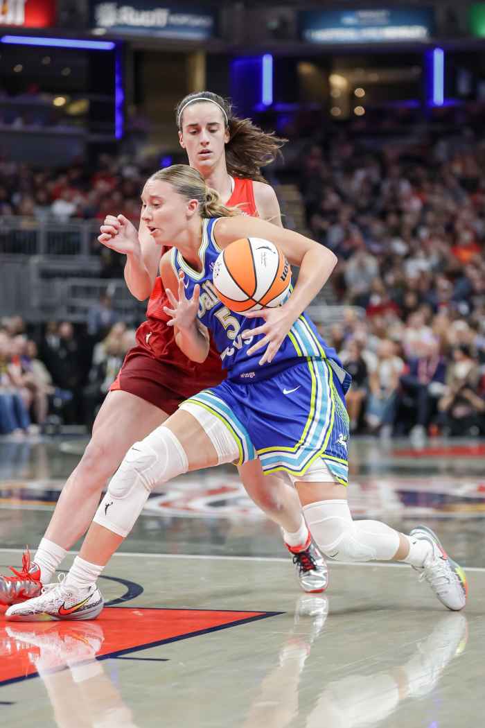 Paige Bueckers Defends Caitlin Clark Amid Ongoing Scrutiny