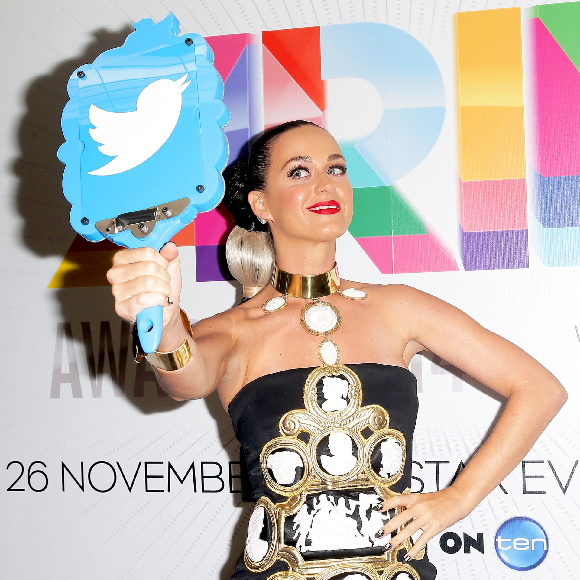 Watch Celebs Dramatically Read Katy Perry Tweets | Us Weekly
