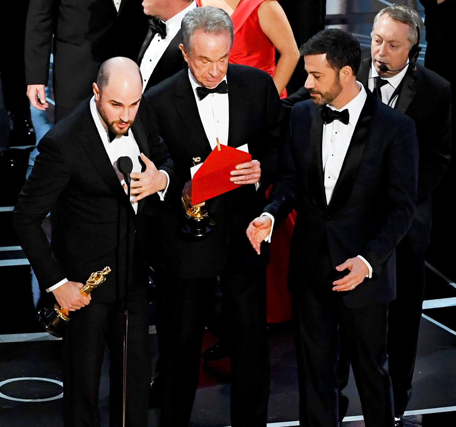Oscars 2017: Twitter Reacts to the 'Moonlight,' 'La La Land' Best ...