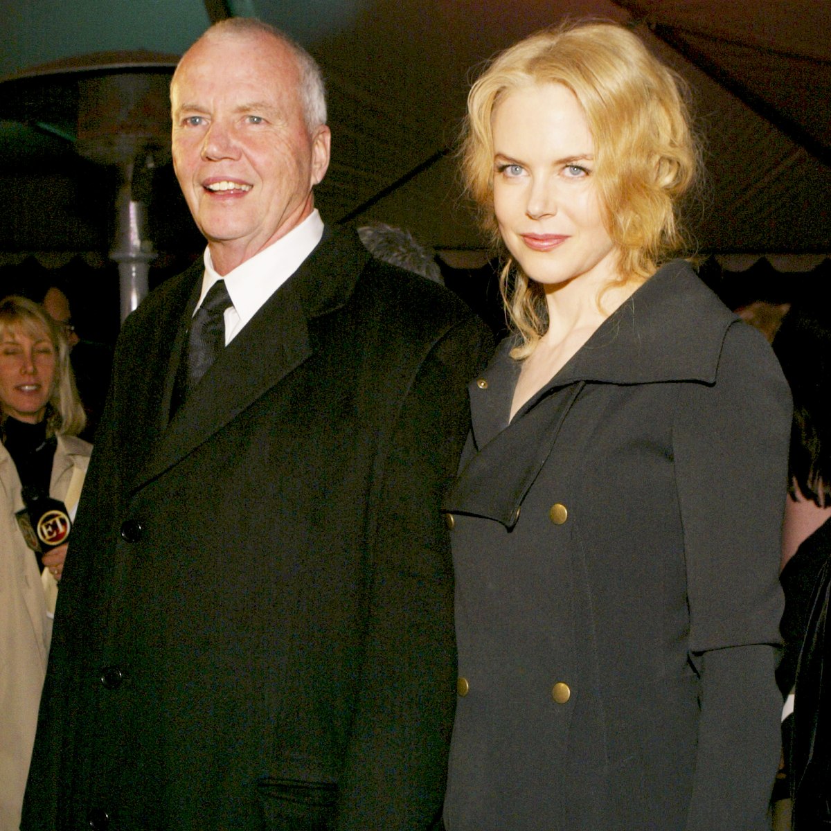 Nicole Kidman Dedicates Theater Award to Late Father in Touching Speech