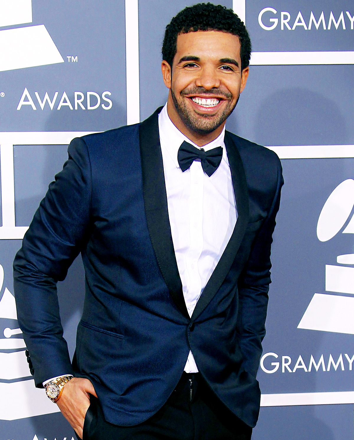 Drake and The Game Help Woman Who Lost 5 Children in House Fire