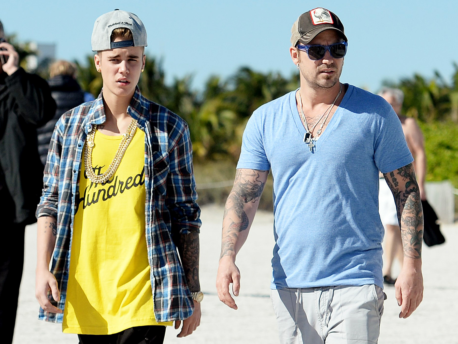 Justin Bieber Says He's "Still the Small Town Kid," Praises Dad Jeremy