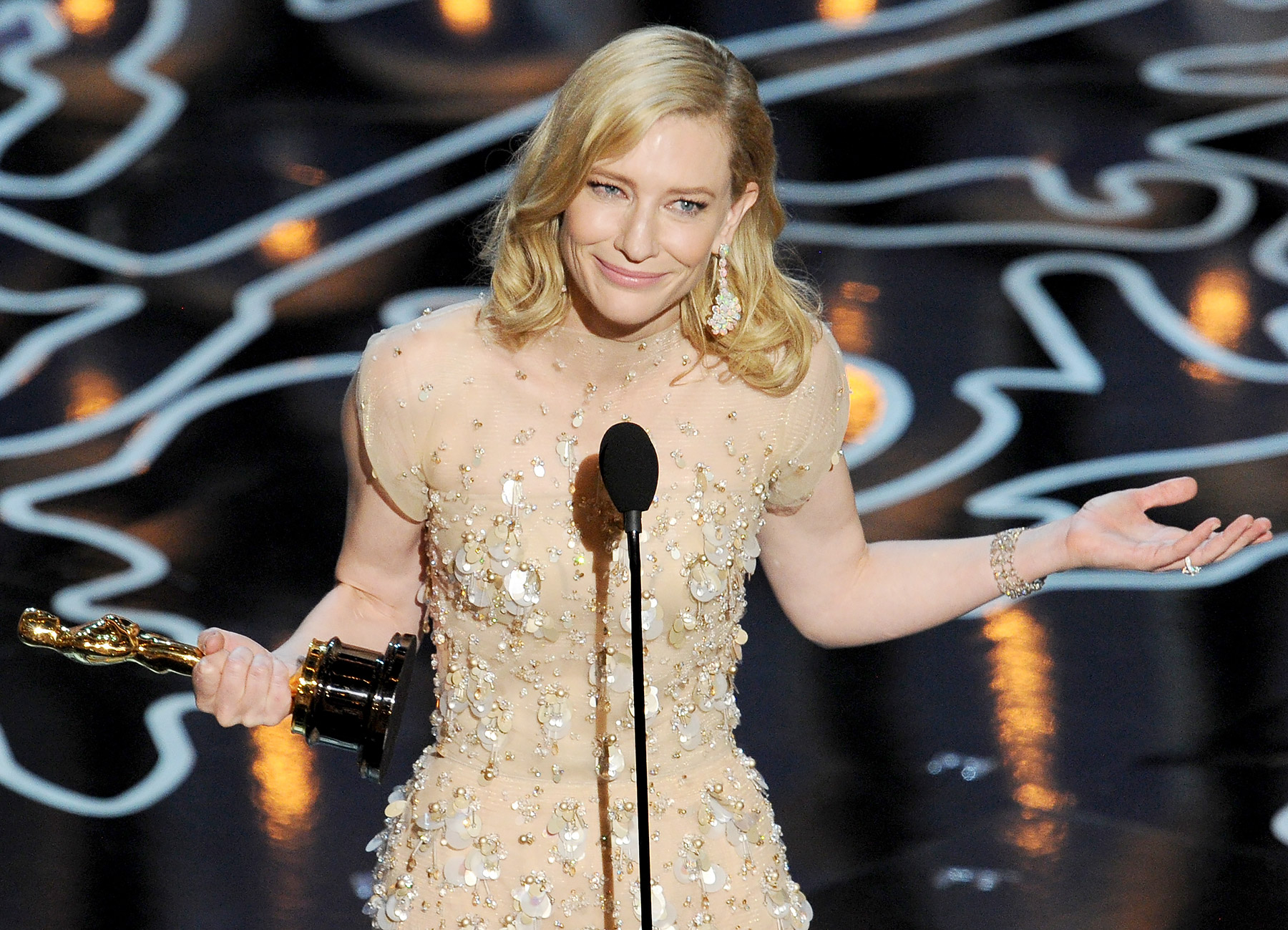 Cate Blanchett Wins Best Actress Oscar, Thanks Woody Allen