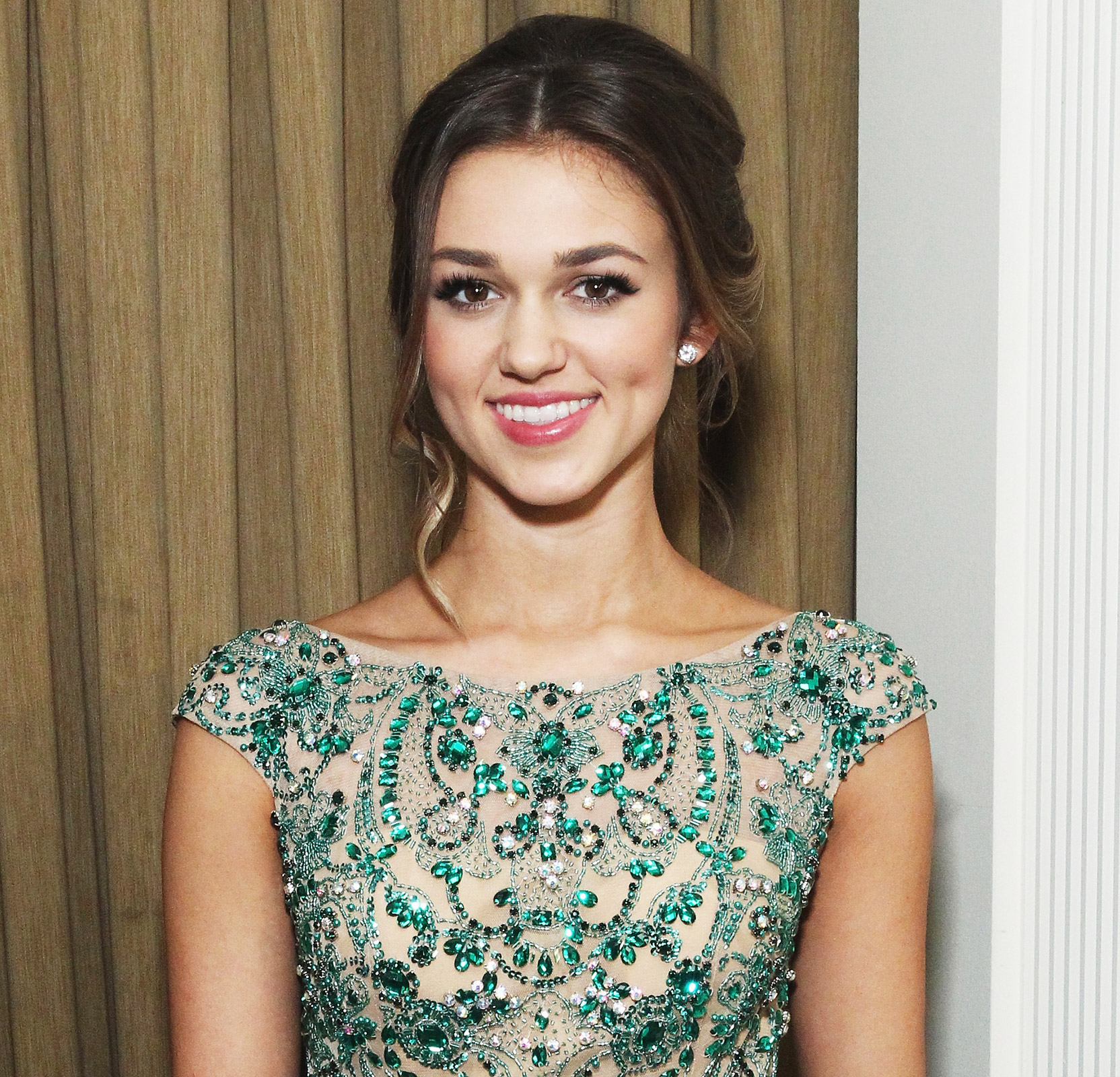 Sadie Robertson, 17, Urges Fans to "Live Original" in Viral Video