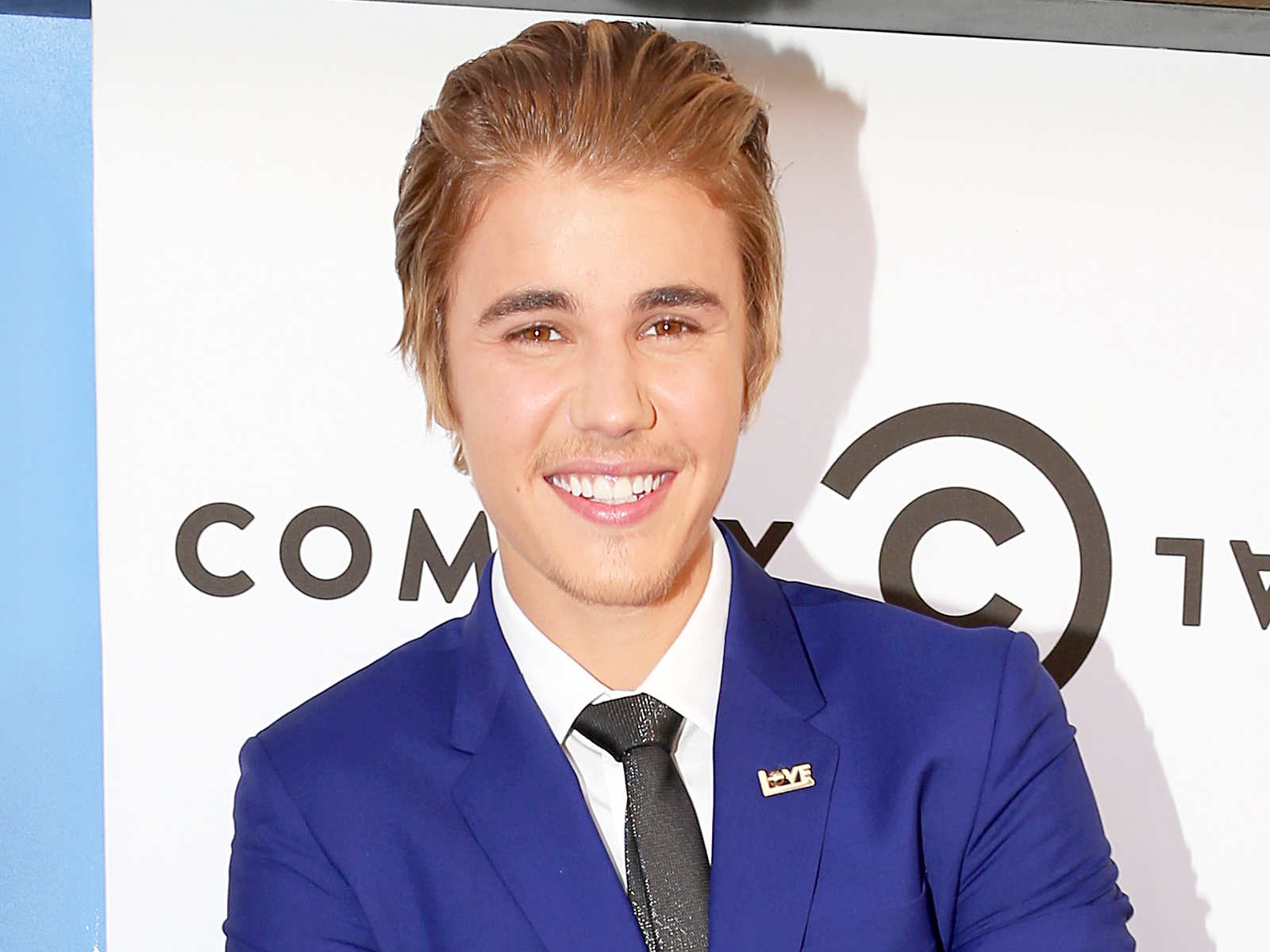 Justin Bieber, Hailey Baldwin Crash Prom, Give Teens Surprise