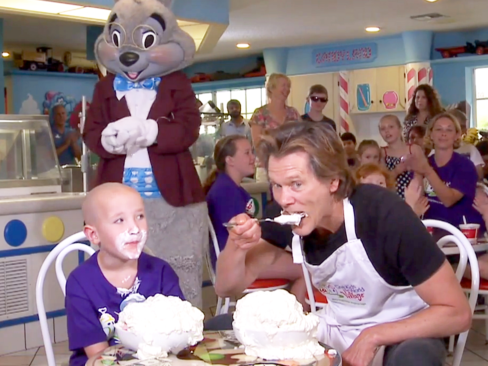 Kevin Bacon Loses Ice Cream Eating Contest to 7-Year-Old: Video