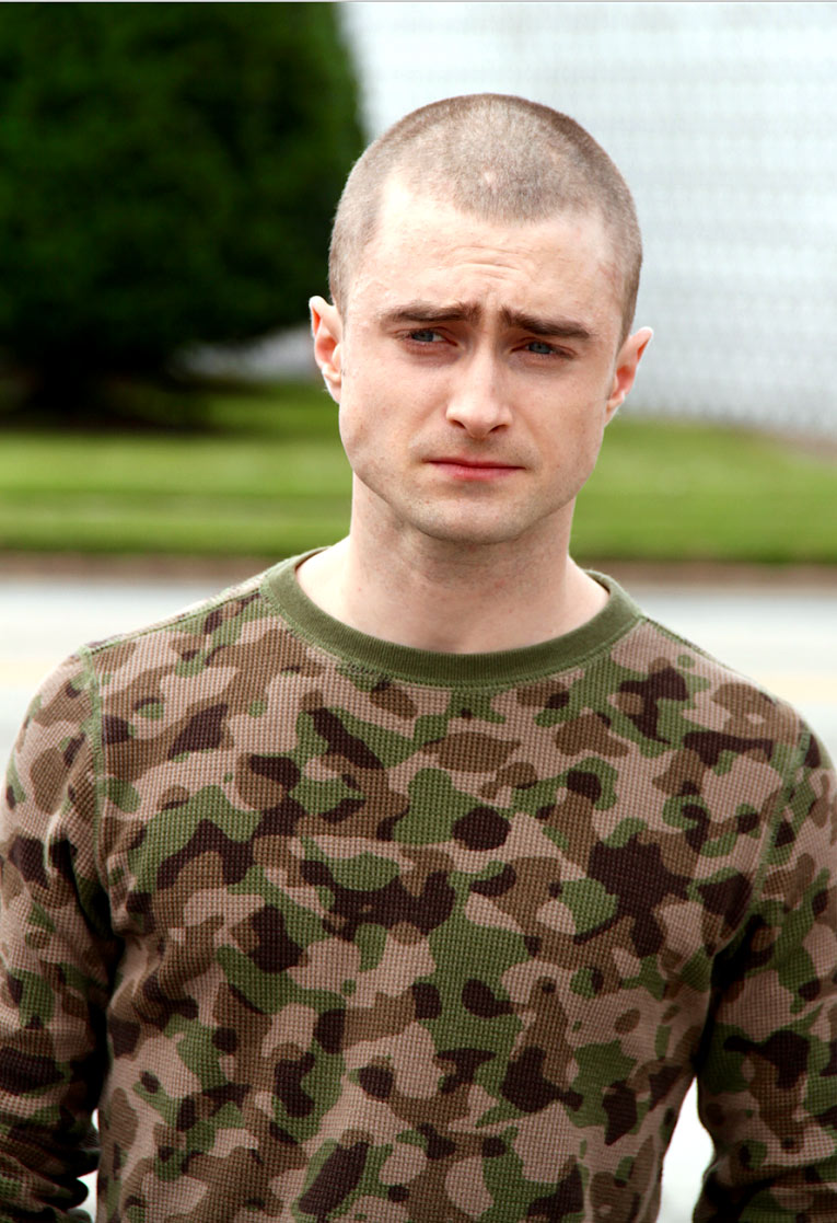 Daniel Radcliffe Shaves His Head, Looks Really Hot