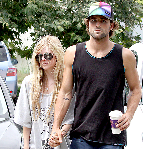 Avril Lavigne, Ryan Cabrera Go Pumpkin Picking: Pics, Details