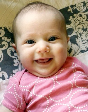 Hillary Scott Baby Girl Eisele Kaye: Lady Antebellum's Cute Daughter