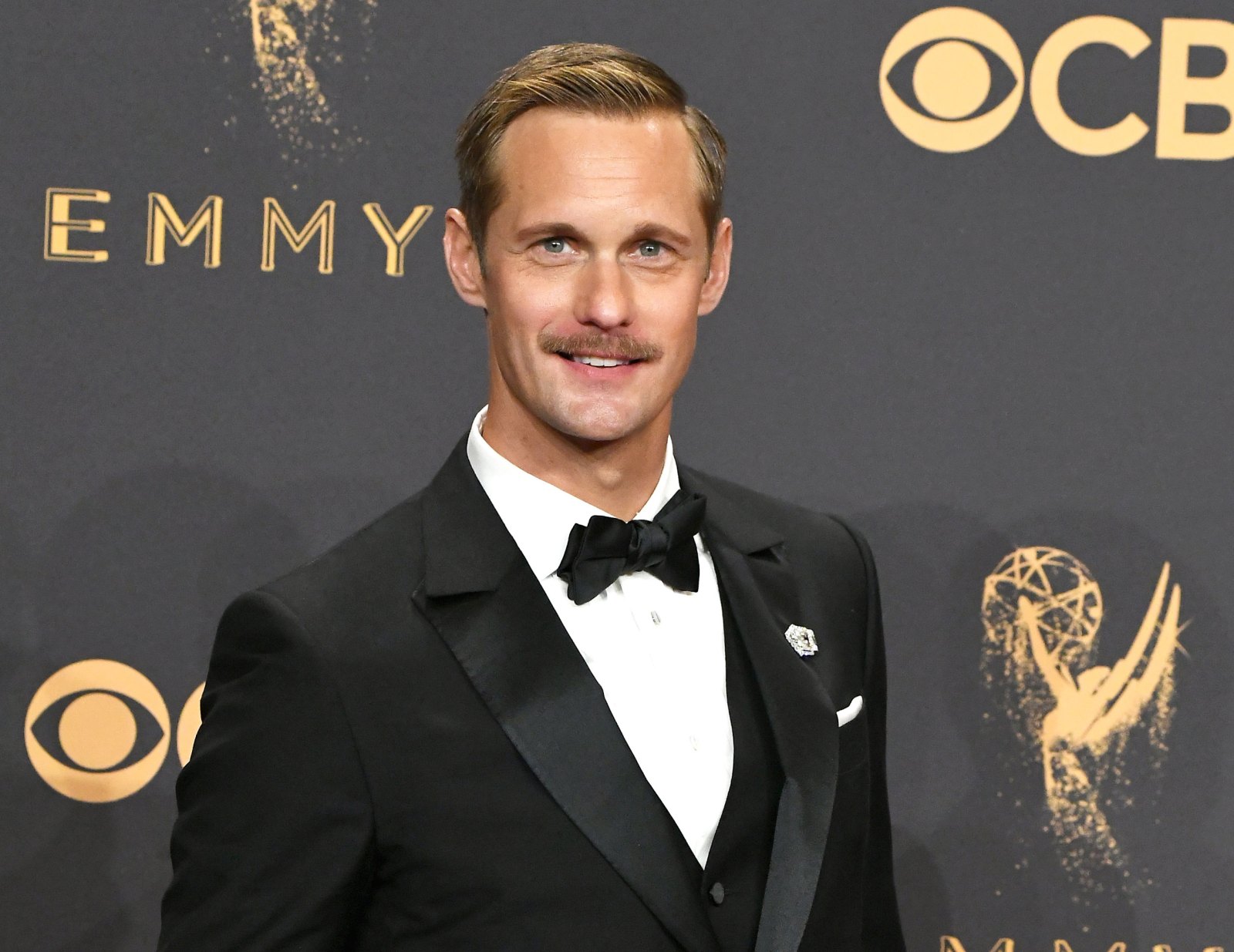 Emmys 2017: Alexander Skarsgard, Ben Affleck and More in Tuxes