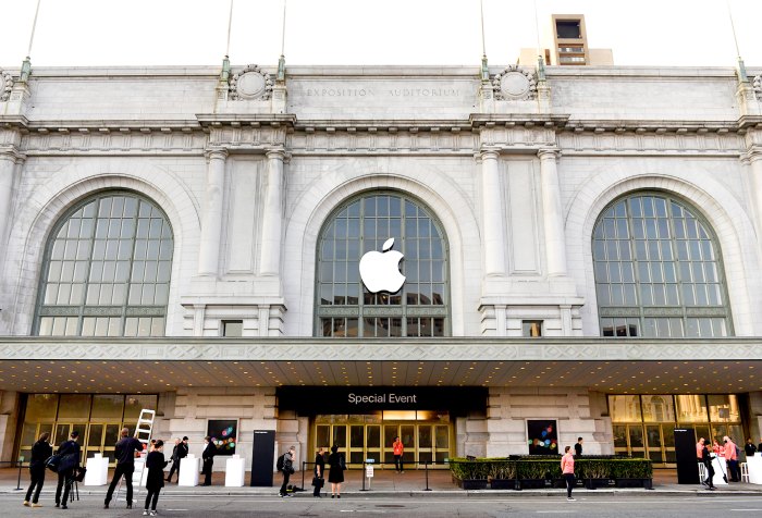 Apple Unveils New iPhone 7: Here's Everything We Know