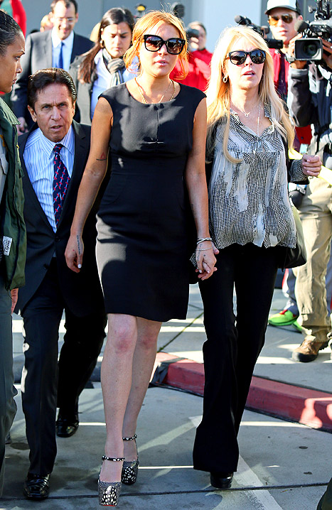 Lindsay Lohan Appears in Court Wearing Little Black Dress, Louboutin ...