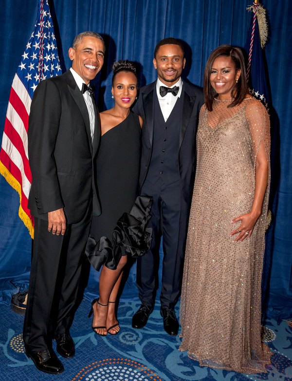 Pregnant Kerry Washington, Hubby Beam Alongside the Obamas — See the Pic