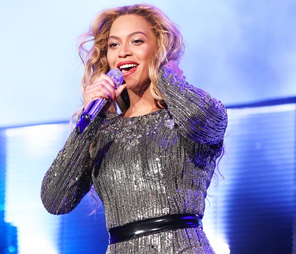 7-Year-Old Beyonce Nails “Home” From The Wiz in Resurfaced Clip