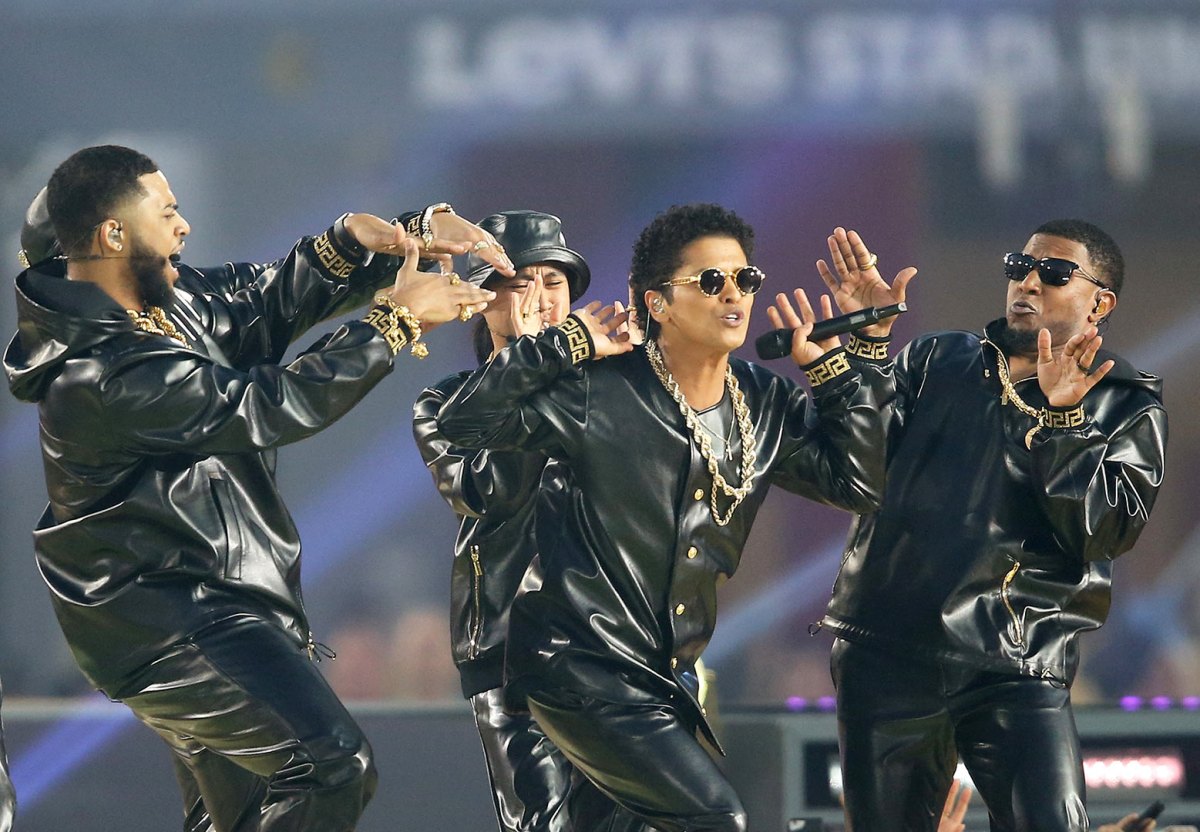 Coldplay Rocks Super Bowl 50 Halftime Show With Bruno Mars, Beyonce
