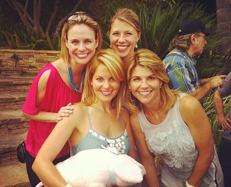 Full House Cast, Minus the Olsen Twins, Reunites for Show's 25th ...