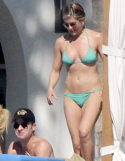 Jennifer Aniston Turns 45 Impressive Bikini Body Photos