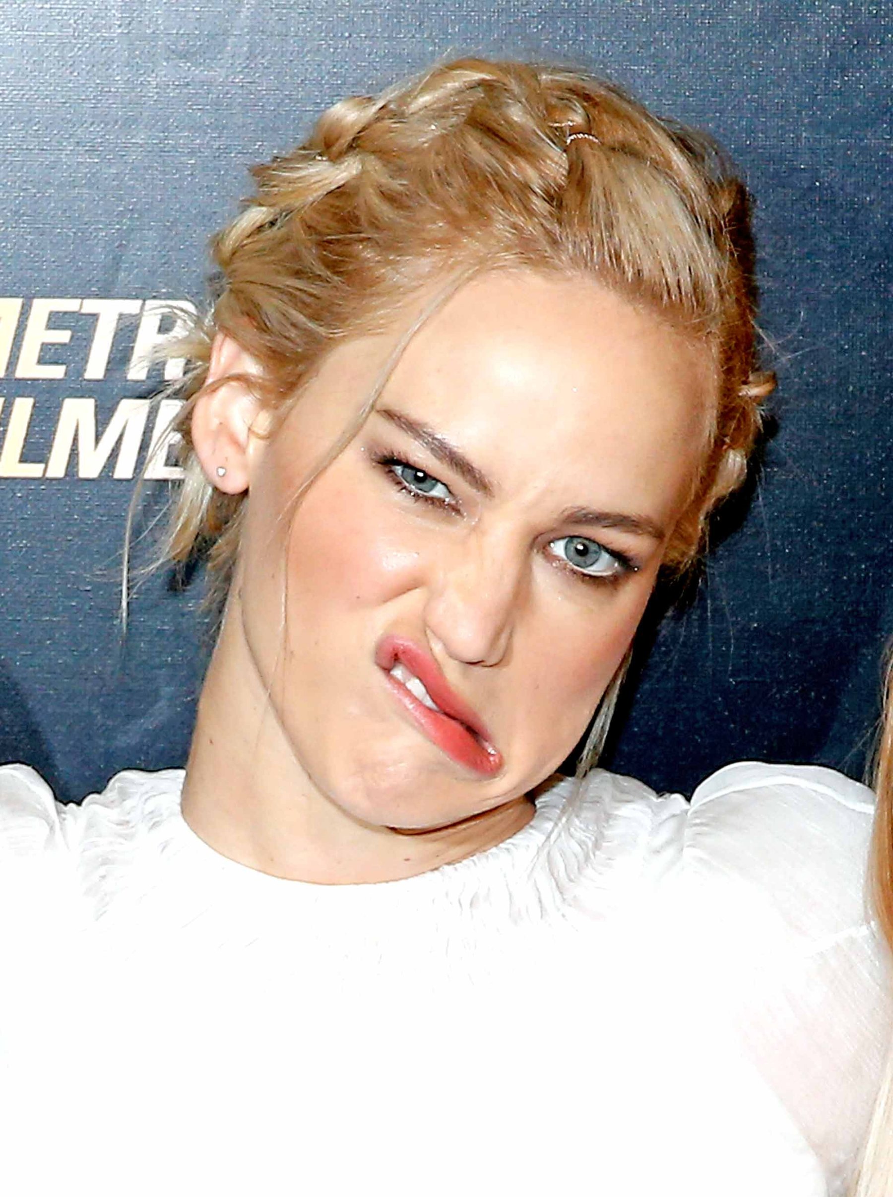 Jennifer Lawrence’s Goofy Red Carpet Faces Are Priceless