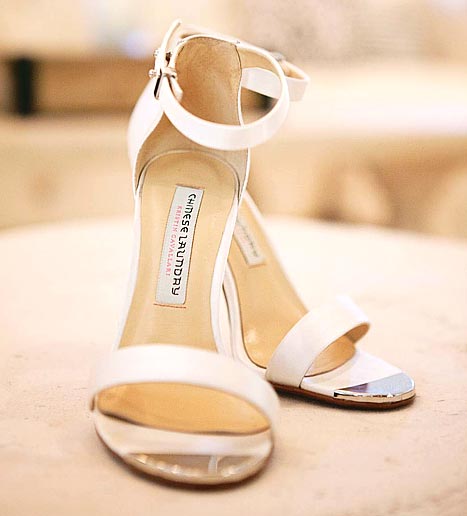 Kristin Cavallari Models Monique Lhuillier Wedding Dress, Custom Shoes
