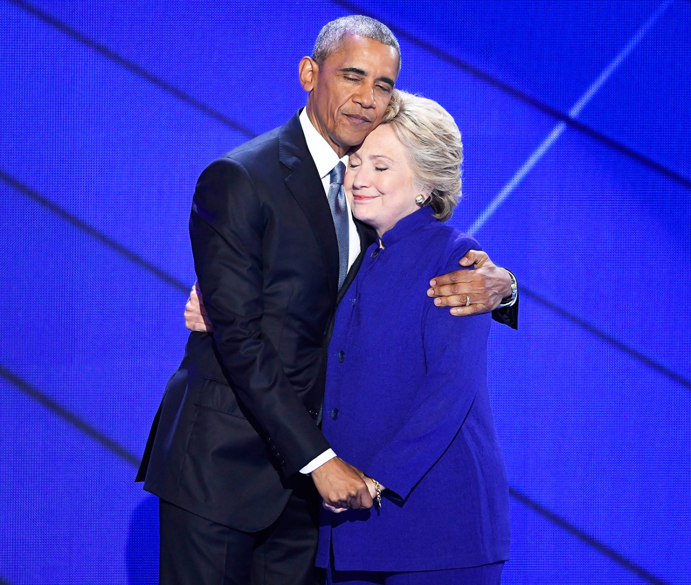 President Barack Obama Praises Hillary Clinton, Bashes Donald Trump