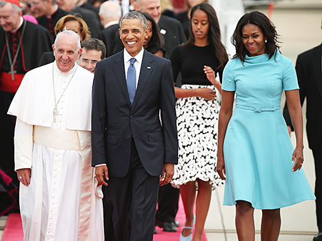 Pope Francis Arrives in the U.S., Greeted by President Barack Obama